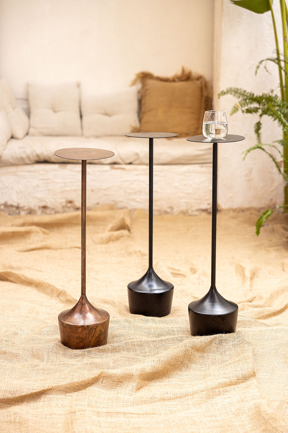 Cone drink table – Grams